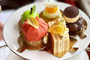 Harrods’ 23 Cafes, Restaurants & Bars – The List – Pixsell Travels